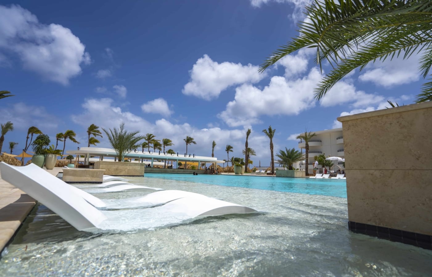 Coco Pool Bar - Corendon Mangrove Beach Resort